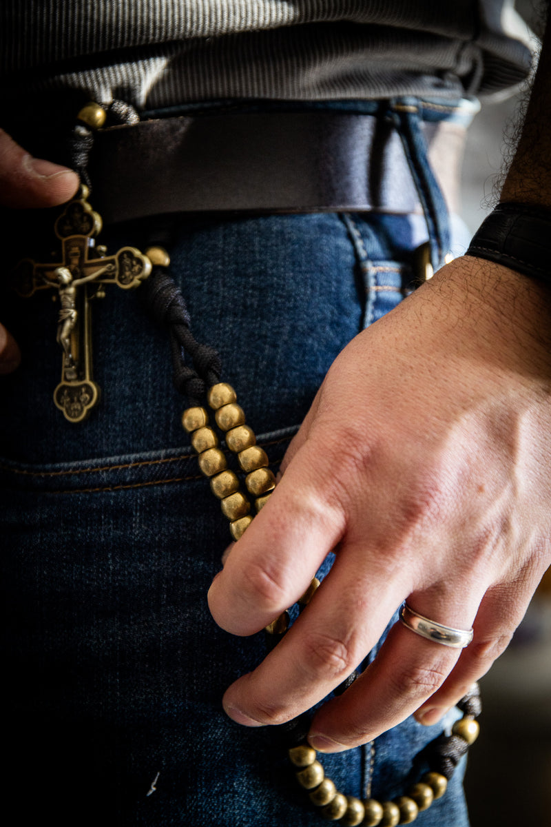 Sanctus Open Carry Belt Rosary - Apostolic Black & Brass | Sanctus Co.